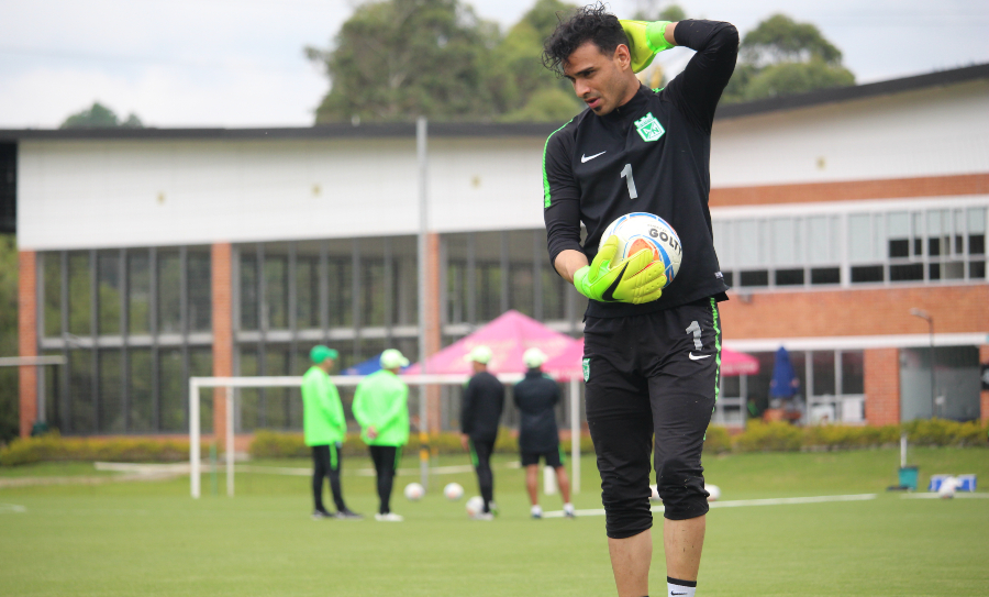 FERNANDO MONETTI DEJA DE SER JUGADOR DE NACIONAL | Atlético Nacional